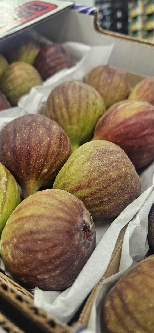 A Guide to July's Seasonal British Fruits - Four Seasons Fruiterers